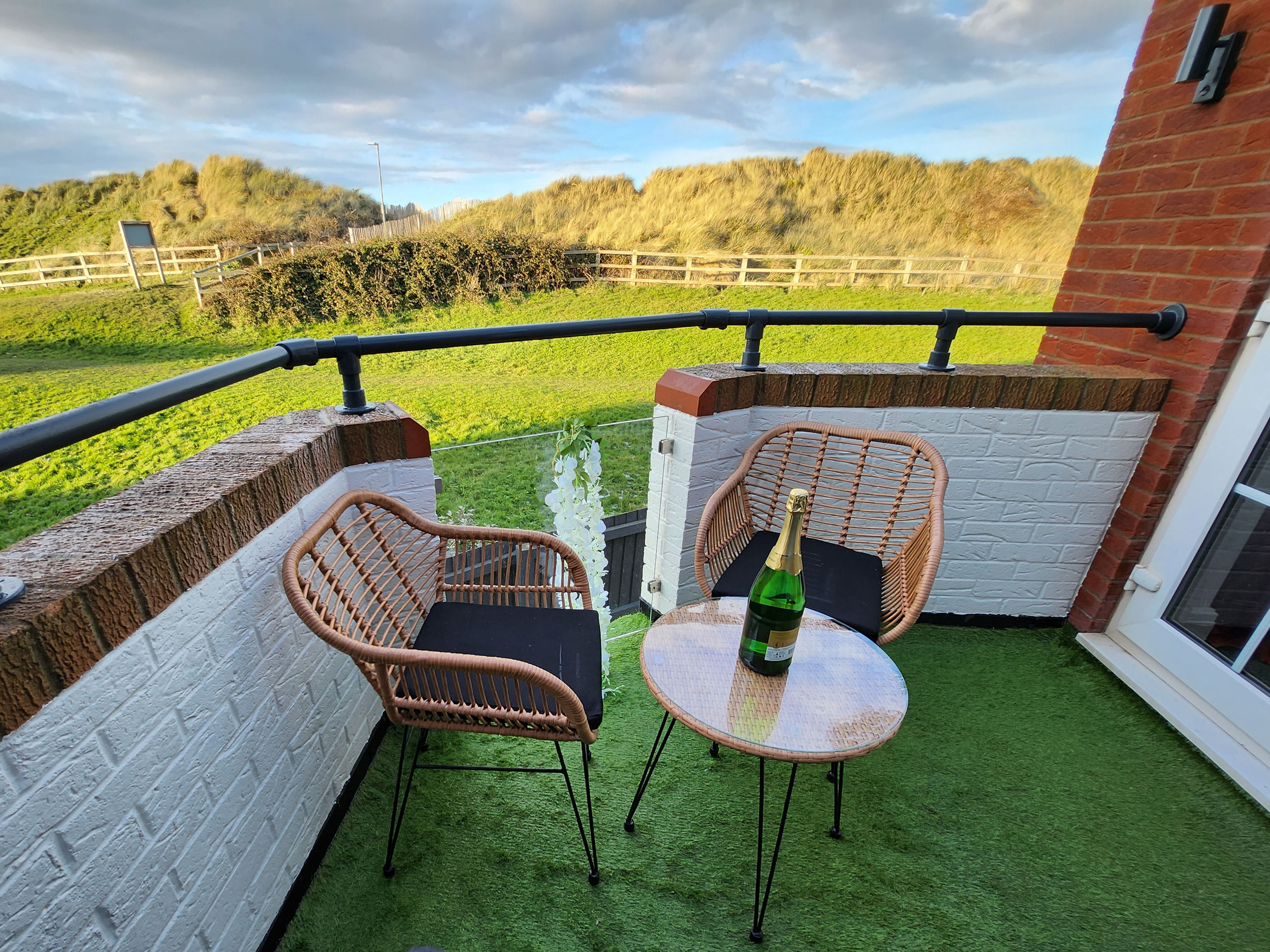 Cottage ∙ 7 Bedrooms ∙ 15 Guests - Prestatyn