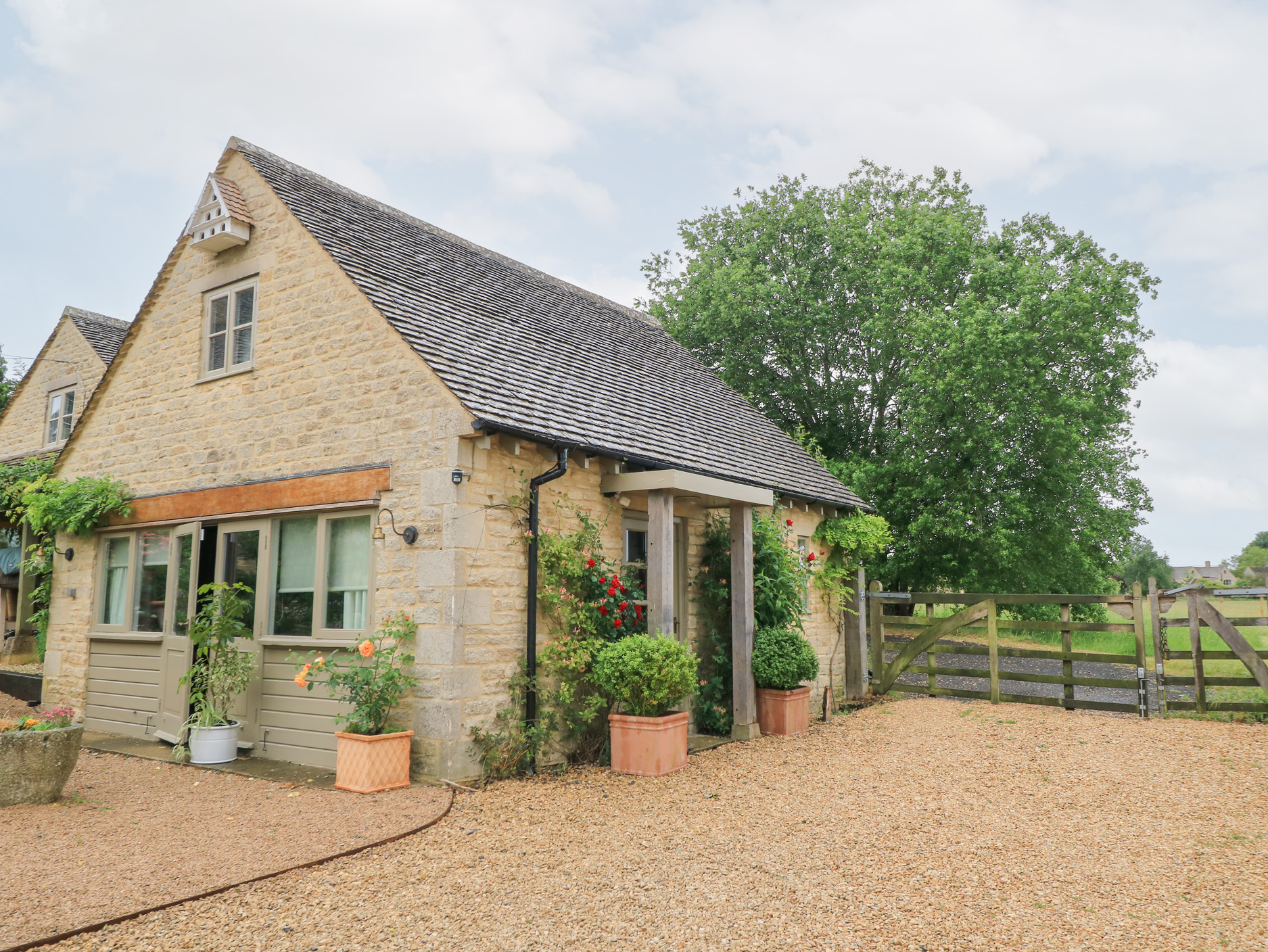 Pudding Hill Barn Cottage, Gloucestershire - Sleeps 4, 1 dog (45562)