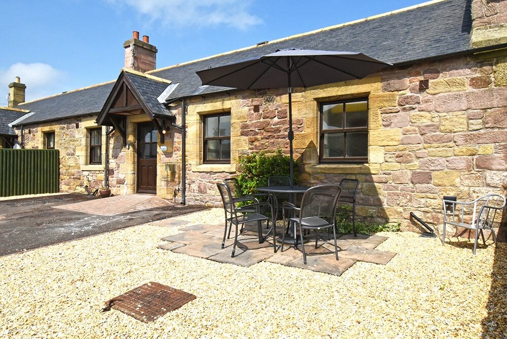 Cottage ∙ 2 Bedrooms ∙ 4 Guests - Bamburgh