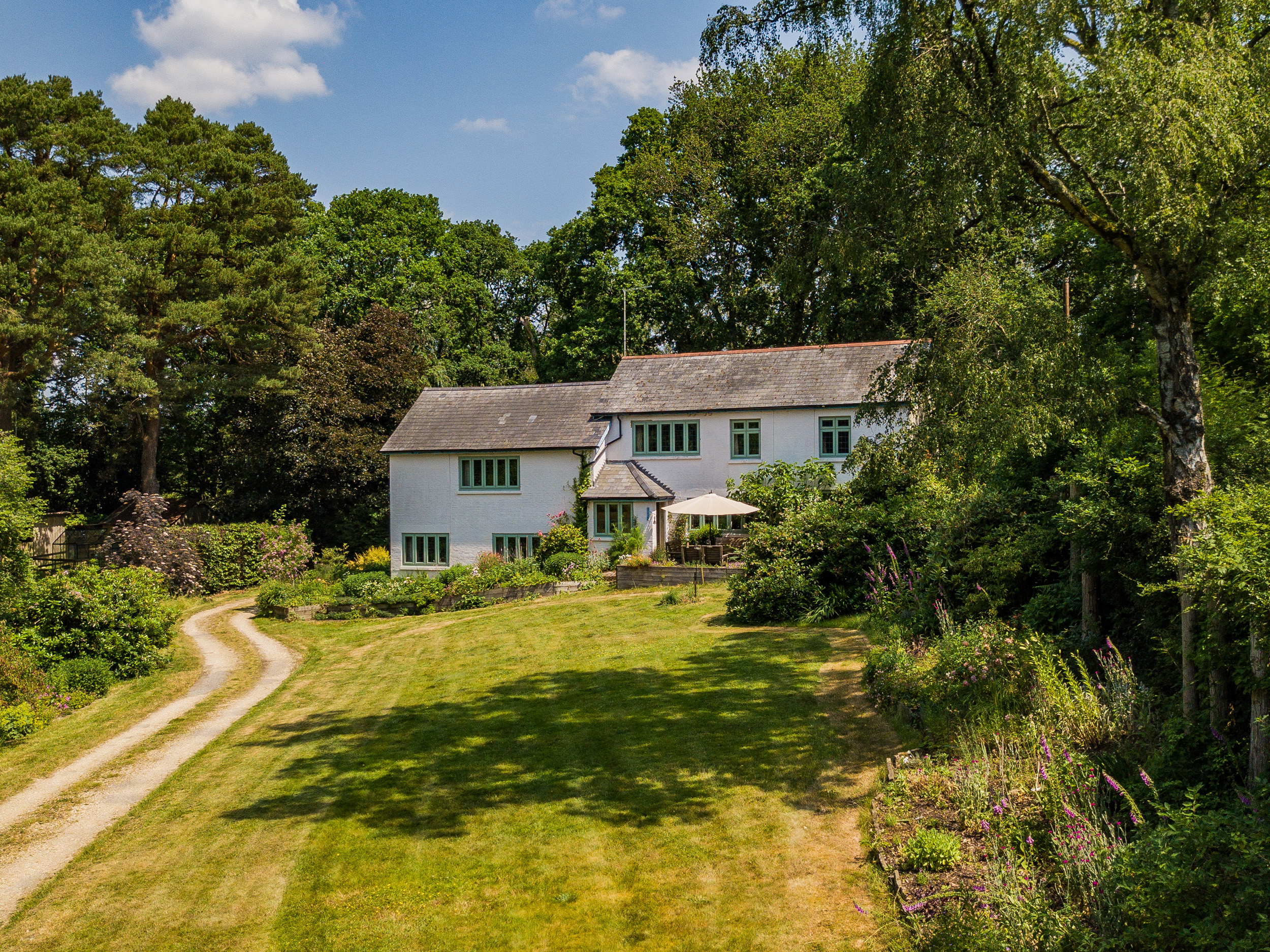 Cottage ∙ 4 Bedrooms ∙ 8 Guests - Ringwood