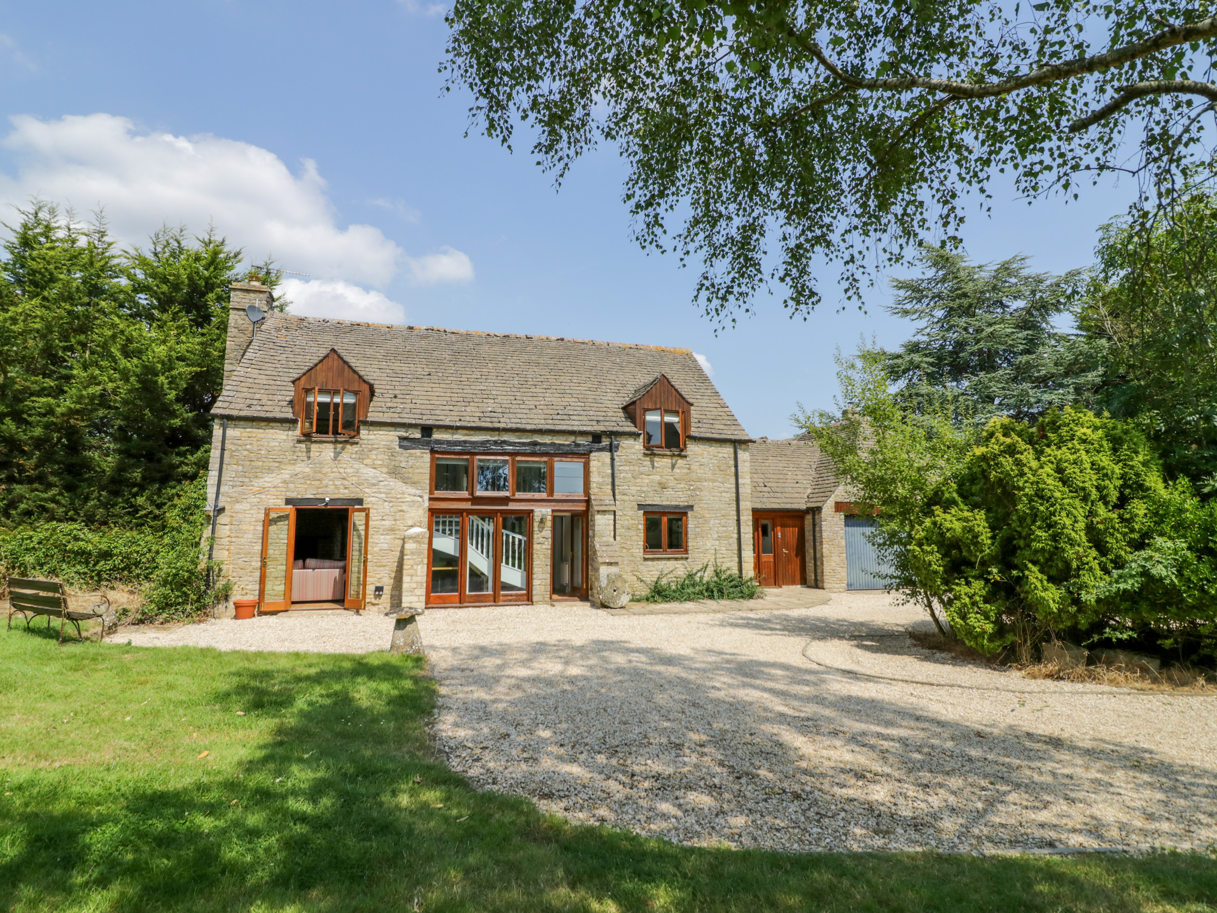 The Paddock holiday cottage - Sleeps 10, 1 dog (52587)