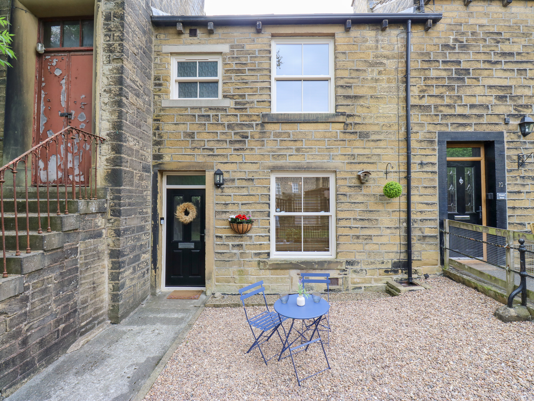 Hivewood Cottage - West Yorkshire