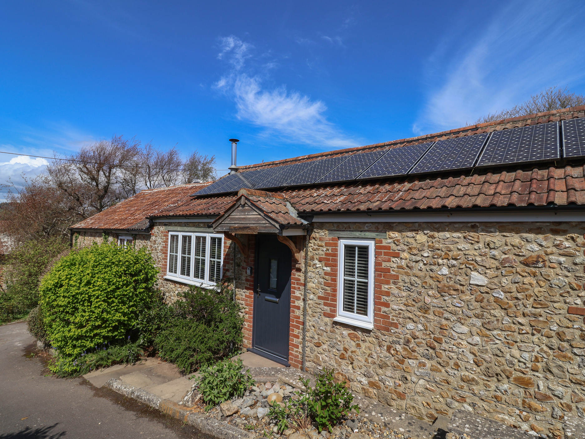 Damson Tree Cottage - Sleeps 5, 1 dog (56298)