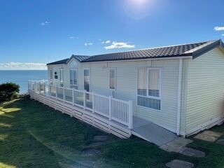Devon Cliffs Holiday Park - Holiday Accommodation 13976 - Exmouth