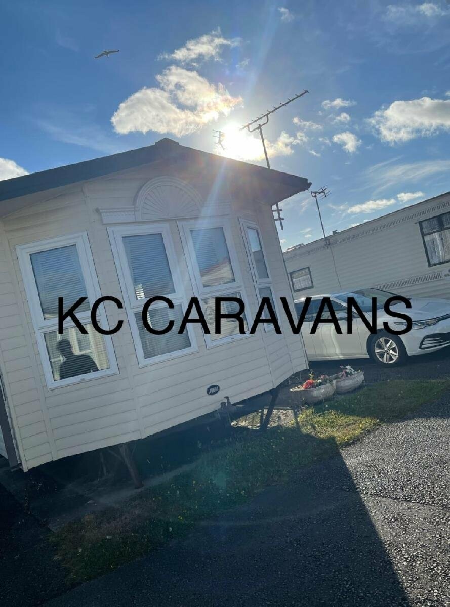 Happy Days Caravan Park - Holiday Accommodation 15713 - Towyn