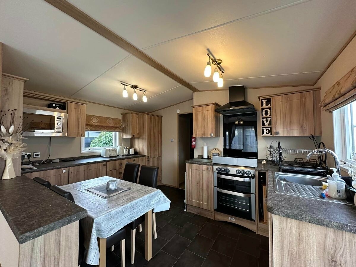 Naze Marine Holiday Park - Holiday Accommodation 16337 - Suffolk