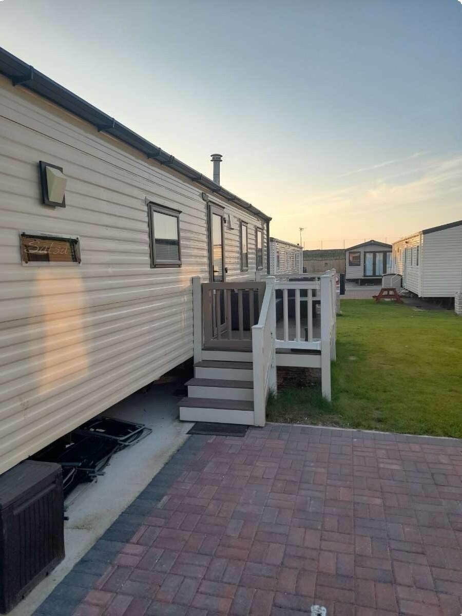 Golden Gate Holiday Centre - Holiday Accommodation 16451 - Towyn