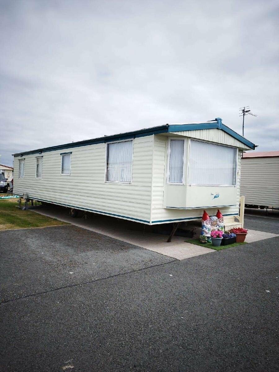 Happy Days Caravan Park - Holiday Accommodation 16827 - Towyn