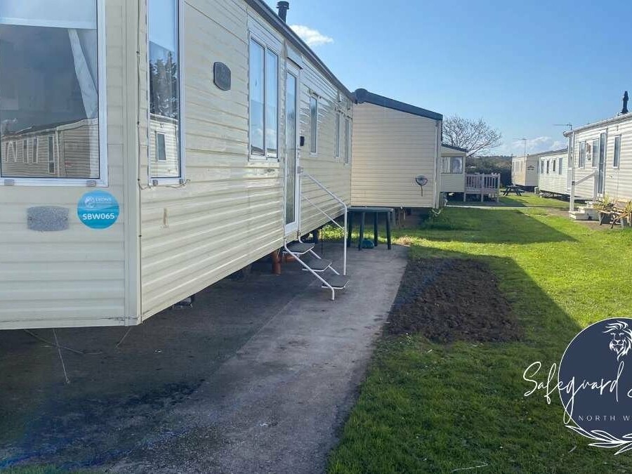 Lyons Robin Hood - Holiday Accommodation 17450 - Prestatyn