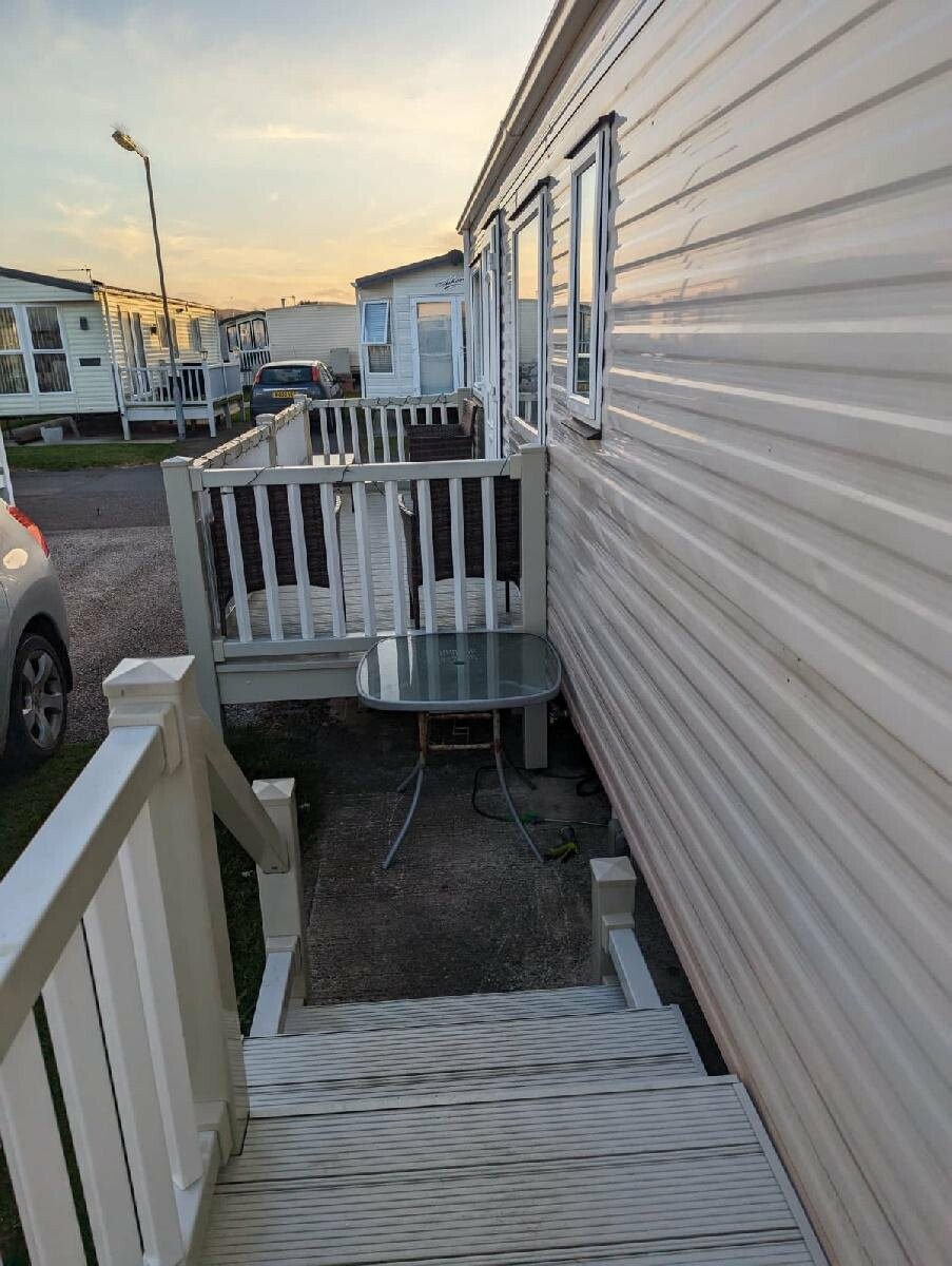 Happy Days Caravan Park - Holiday Accommodation 18016 - Towyn
