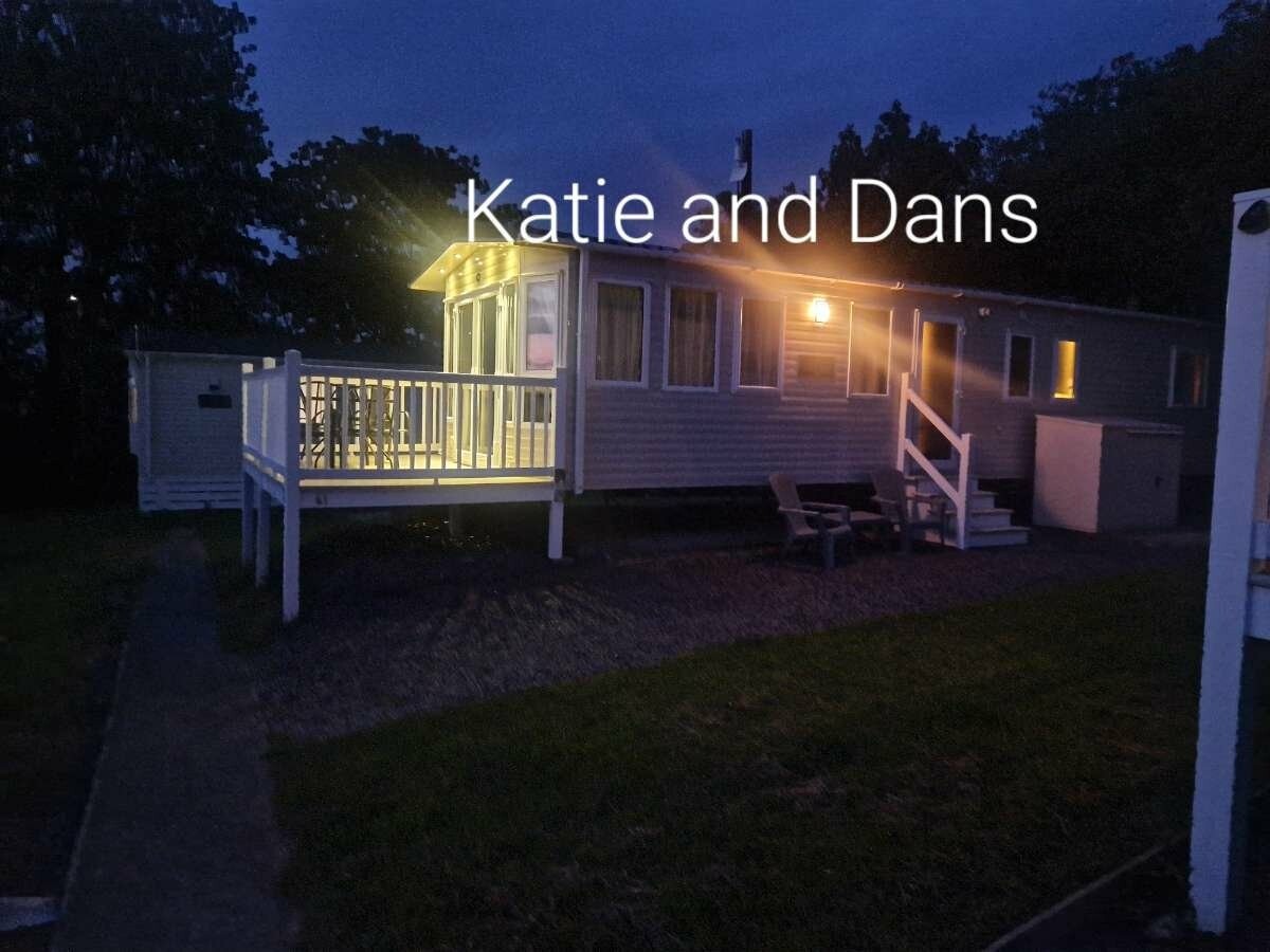 Brynowen Holiday Park - Holiday Accommodation 18109 - Wales