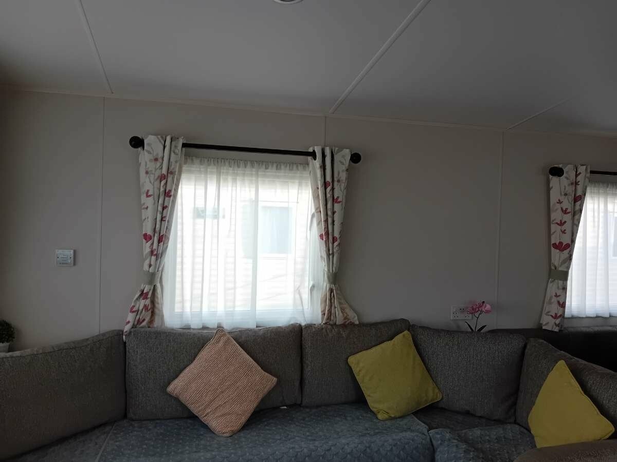 Martello Beach Holiday Park - Holiday Accommodation 20079 - Essex