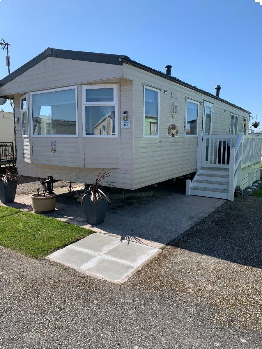 Happy Days Caravan Park - Holiday Accommodation 20091 - Towyn
