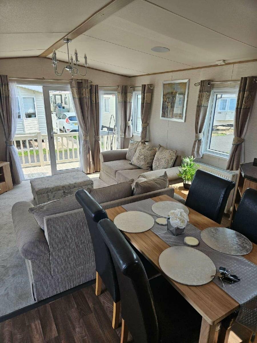 Happy Days Caravan Park - Holiday Accommodation 20160 - Towyn