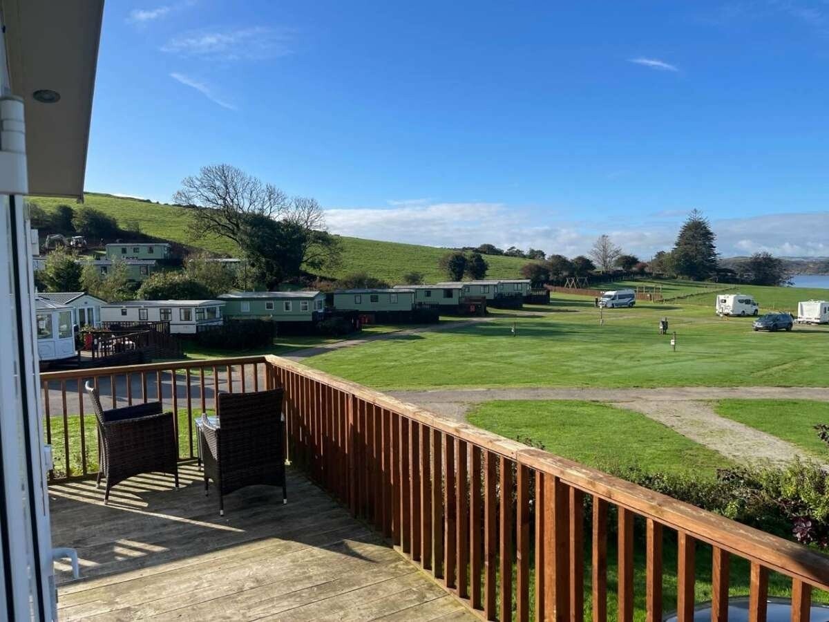 Castle Point Caravan Site - Holiday Accommodation 20204 - Dumfries and Galloway