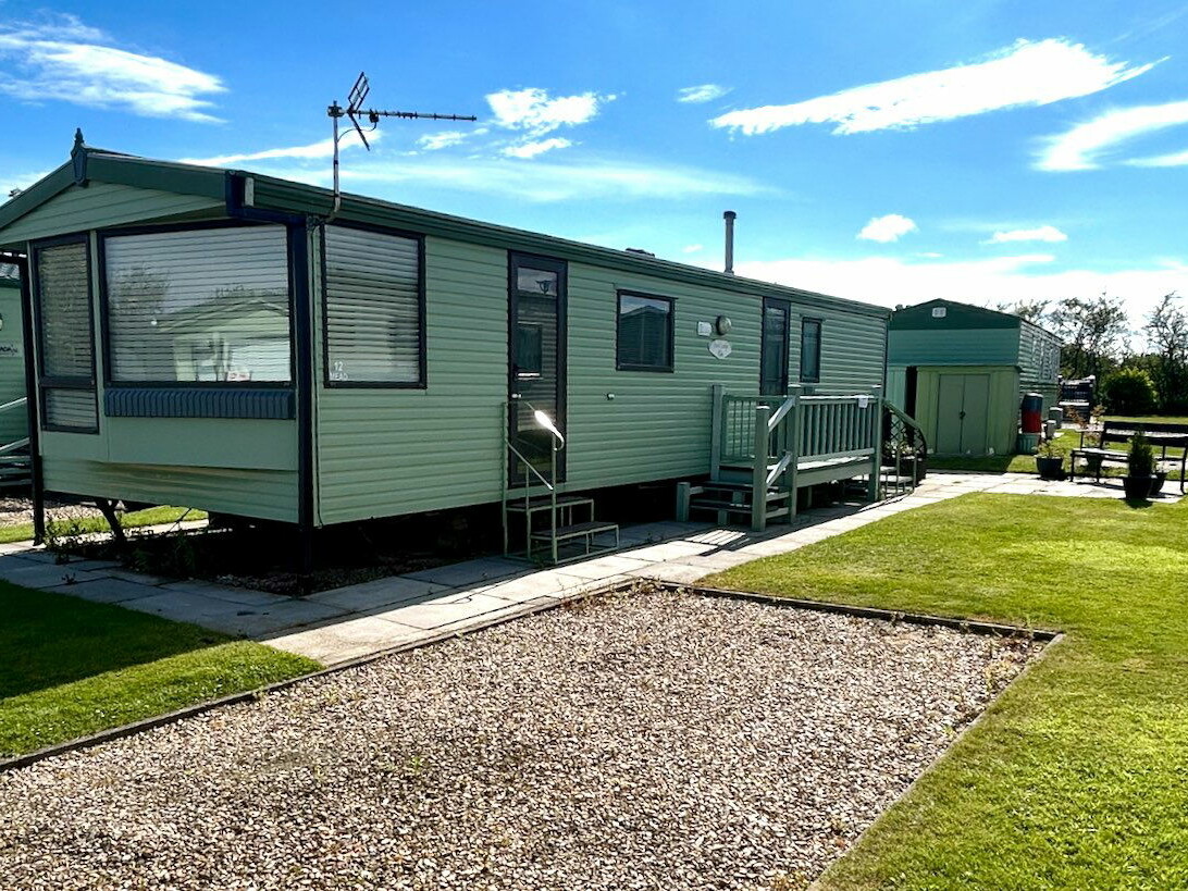 Herons Mead Caravan Park - Holiday Accommodation 20630 - Lincolnshire