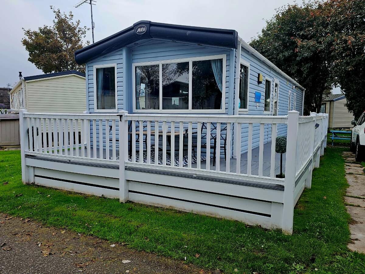 Lyons Winkups And Primrose - Holiday Accommodation 20800 - Towyn