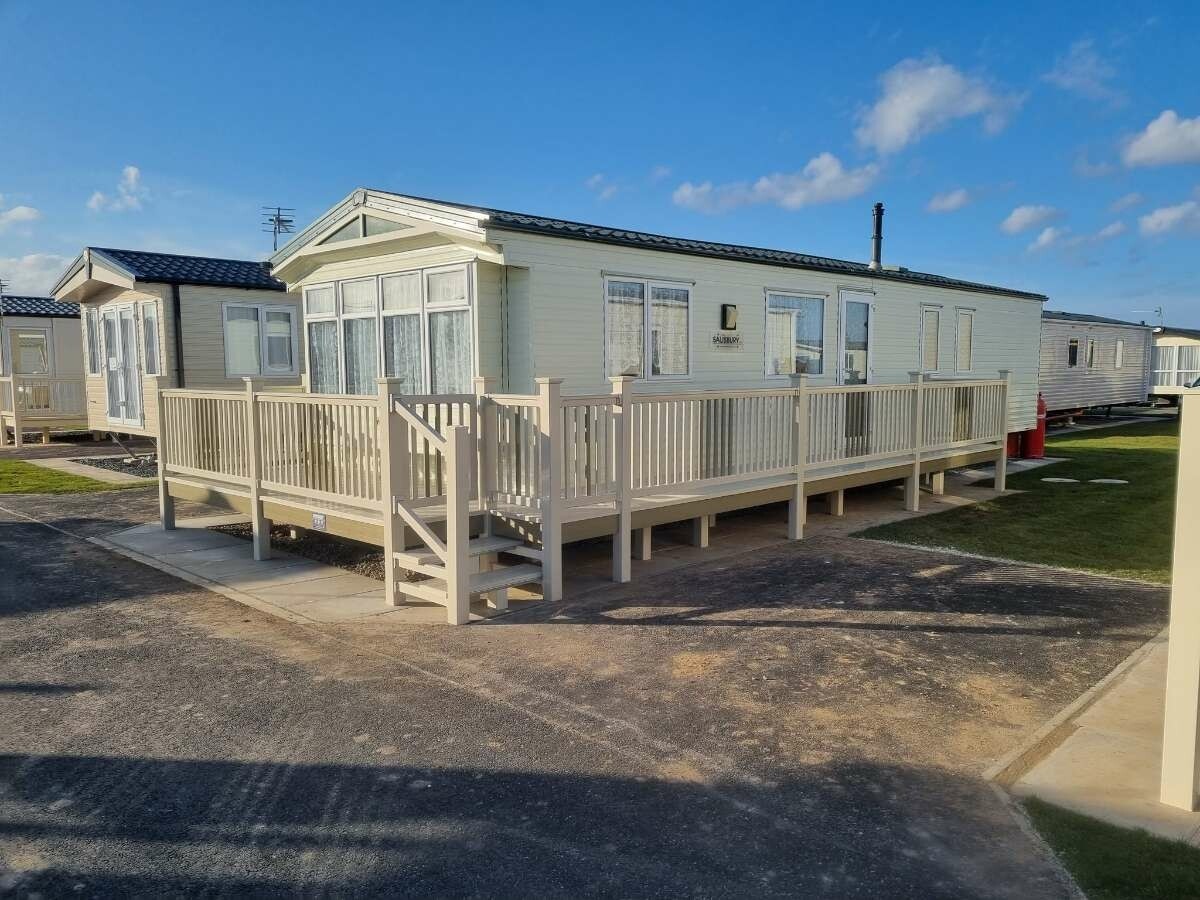 Golden Palm Resort - Holiday Accommodation 21361 - Chapel Saint Leonards
