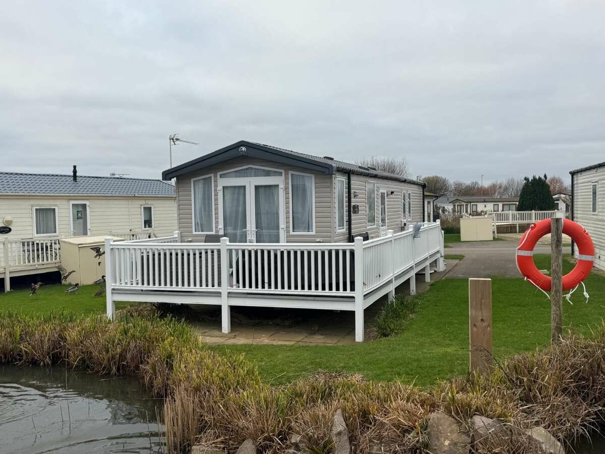 Manor Park Holiday Village - Holiday Accommodation 21362 - Old Hunstanton