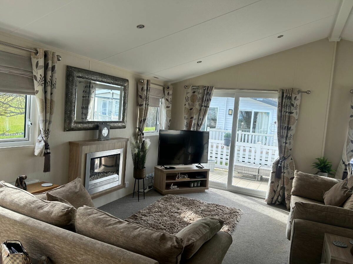 Cresswell Towers - Holiday Accommodation 21720 - Northumberland