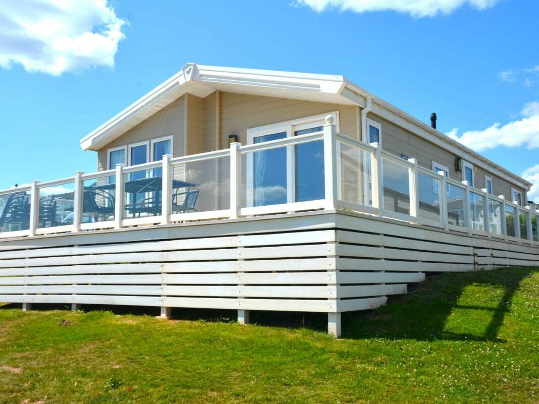 Devon Cliffs Holiday Park - Holiday Accommodation 22011 - Exmouth
