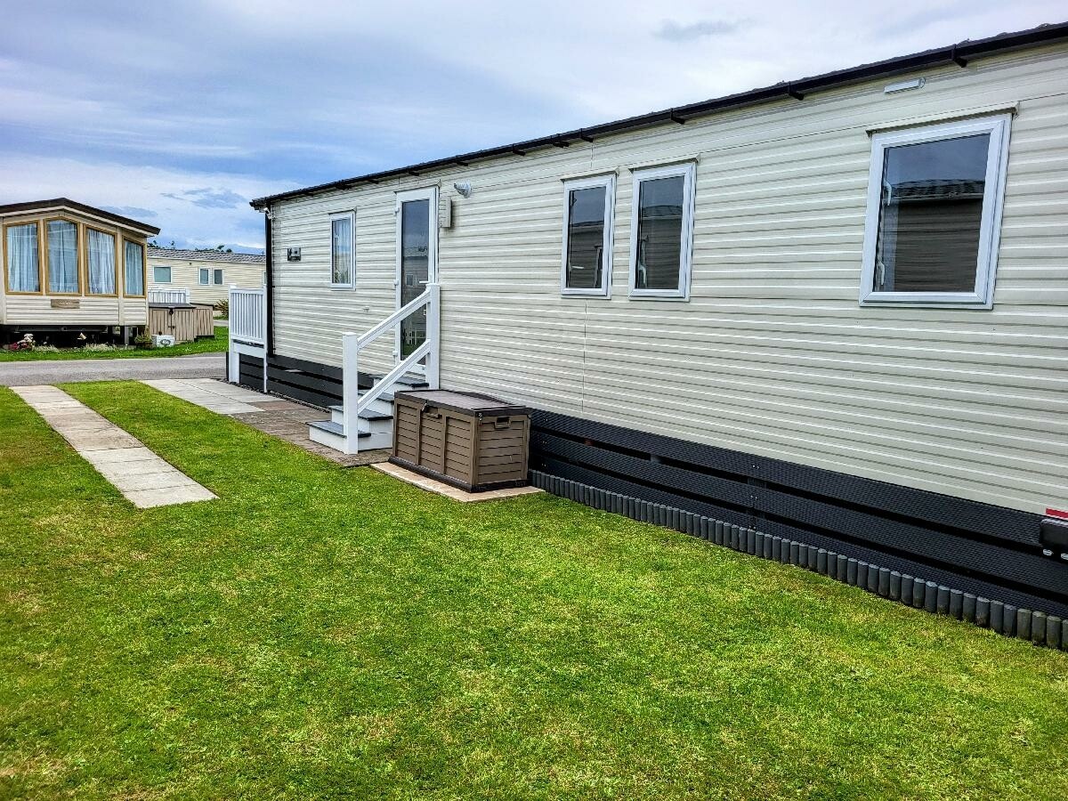 Lido Beach Holiday Park - Holiday Accommodation 22178 - Prestatyn