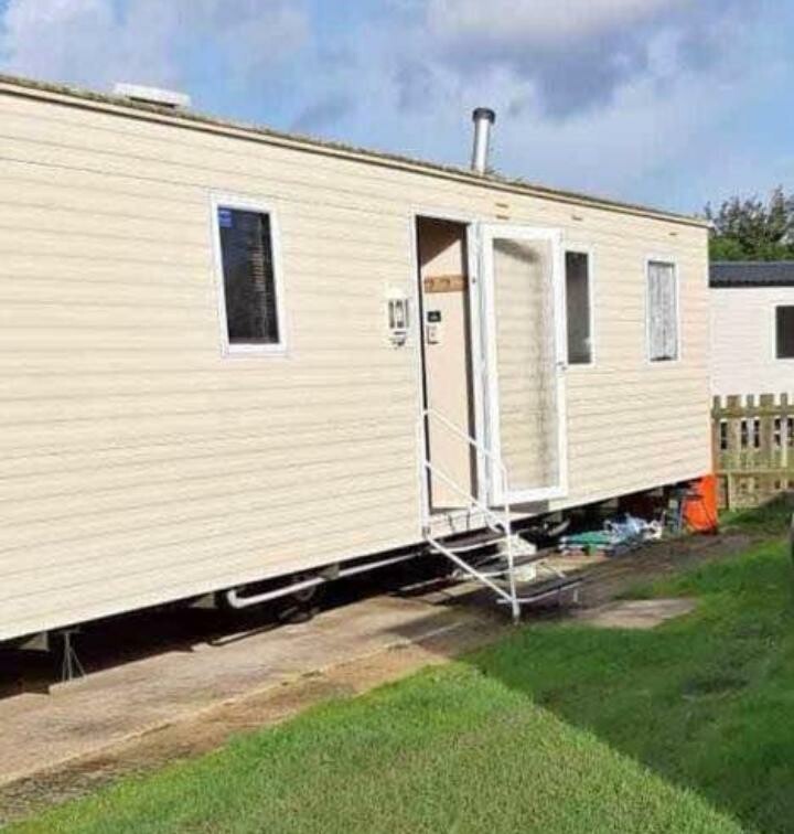Hayling Island Holiday Park - Meadow Bay Villages - Holiday Accommodation 22187 - West Sussex
