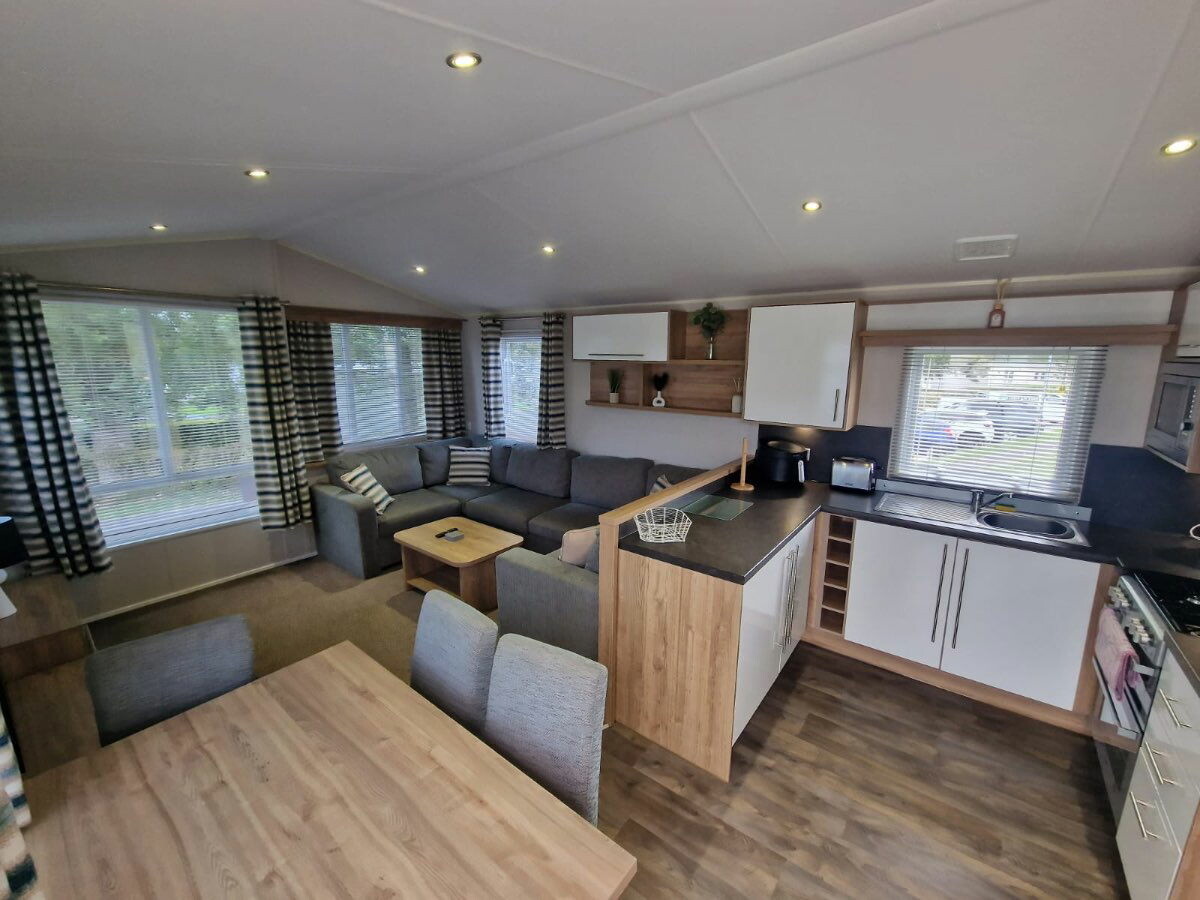 Marton Mere Holiday Village - Holiday Accommodation 22350 - Blackpool