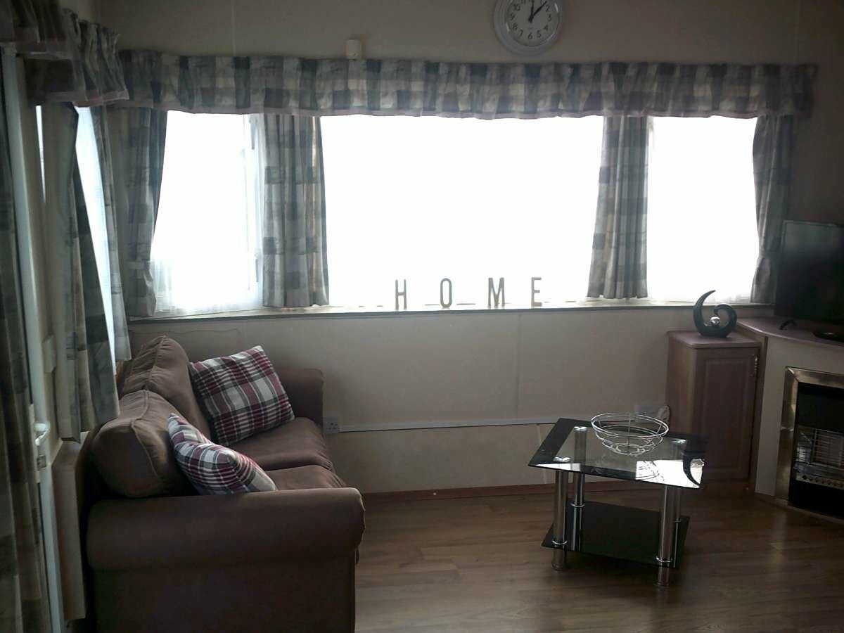 Coopers Beach Holiday Park - Holiday Accommodation 3999 - Mersea Island