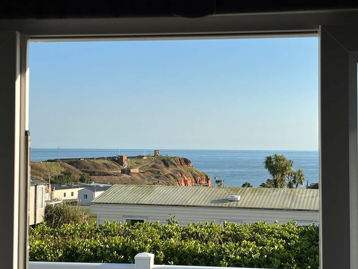 Devon Cliffs Holiday Park - Holiday Accommodation 4554 - Exmouth
