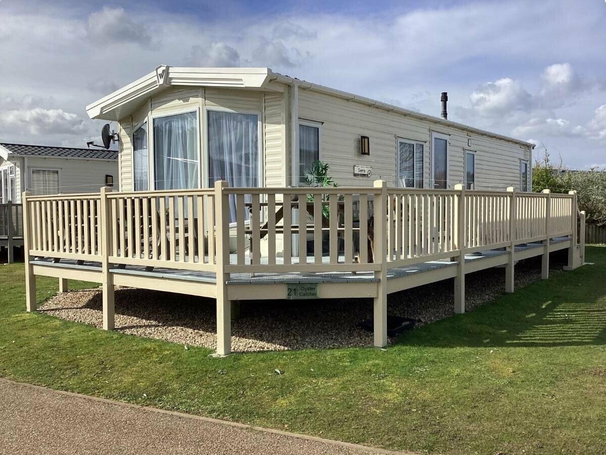 Pinewoods Holiday Park - Holiday Accommodation 6620 - Wells-next-the-Sea