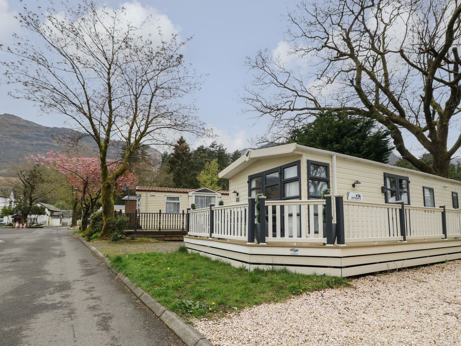 Loch Lomond Holiday Home - Loch Lomond