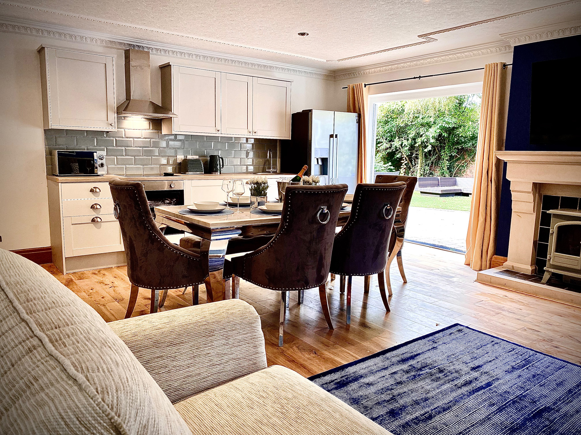 Anchor Hot Tub Suite - Lytham St Annes