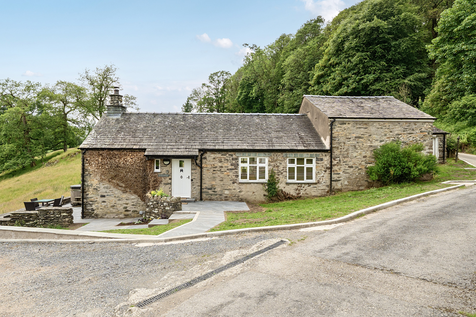Cottage ∙ 2 Bedrooms ∙ 4 Guests - Newby Bridge