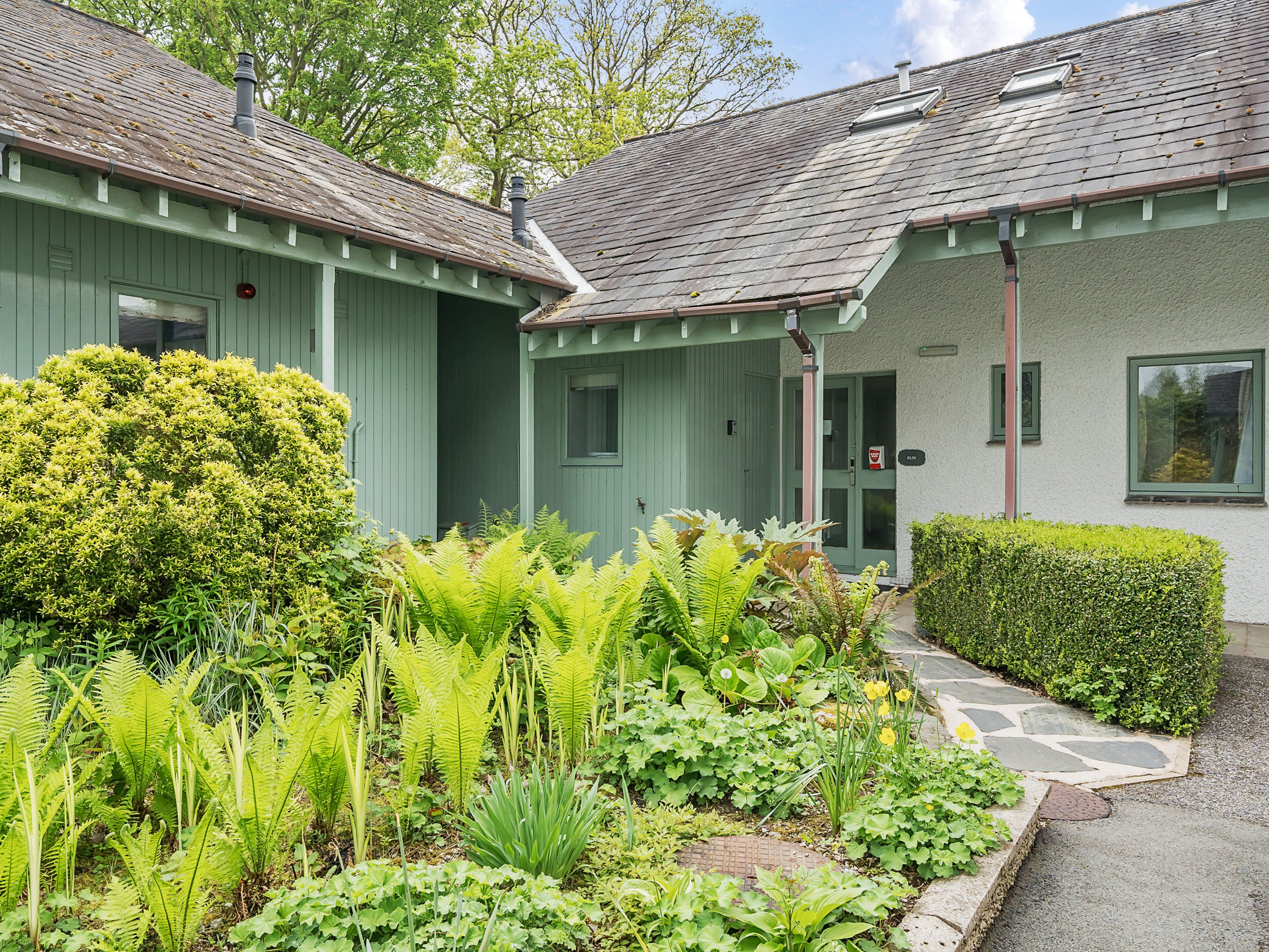 Elm - Woodland Cottages, With Hot Tub In Bowness-on-windermere - Bowness-on-Windermere