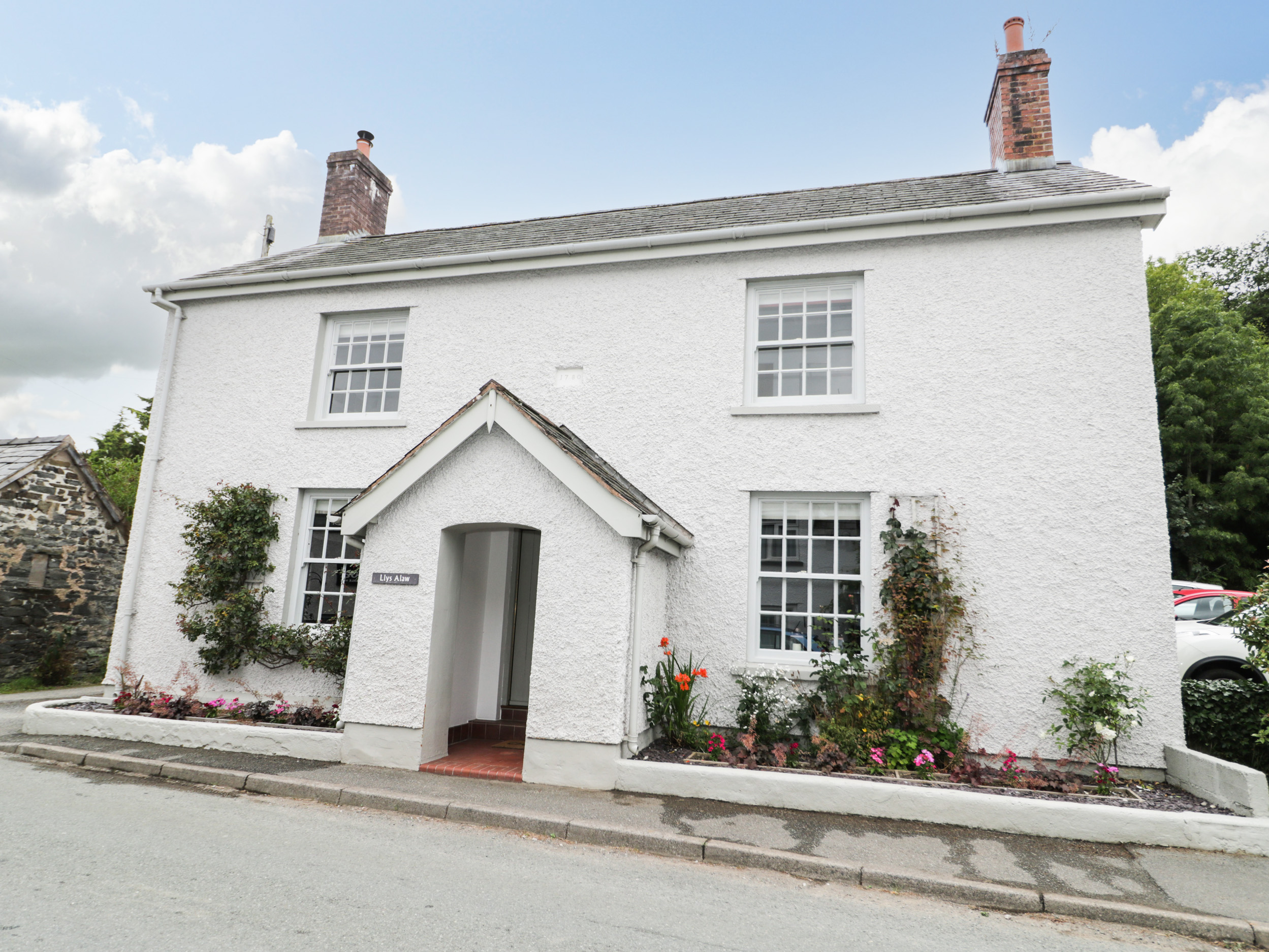 Llys Alaw, Conwy holiday rental - 4 bedrooms, sleeps 8 (24129)